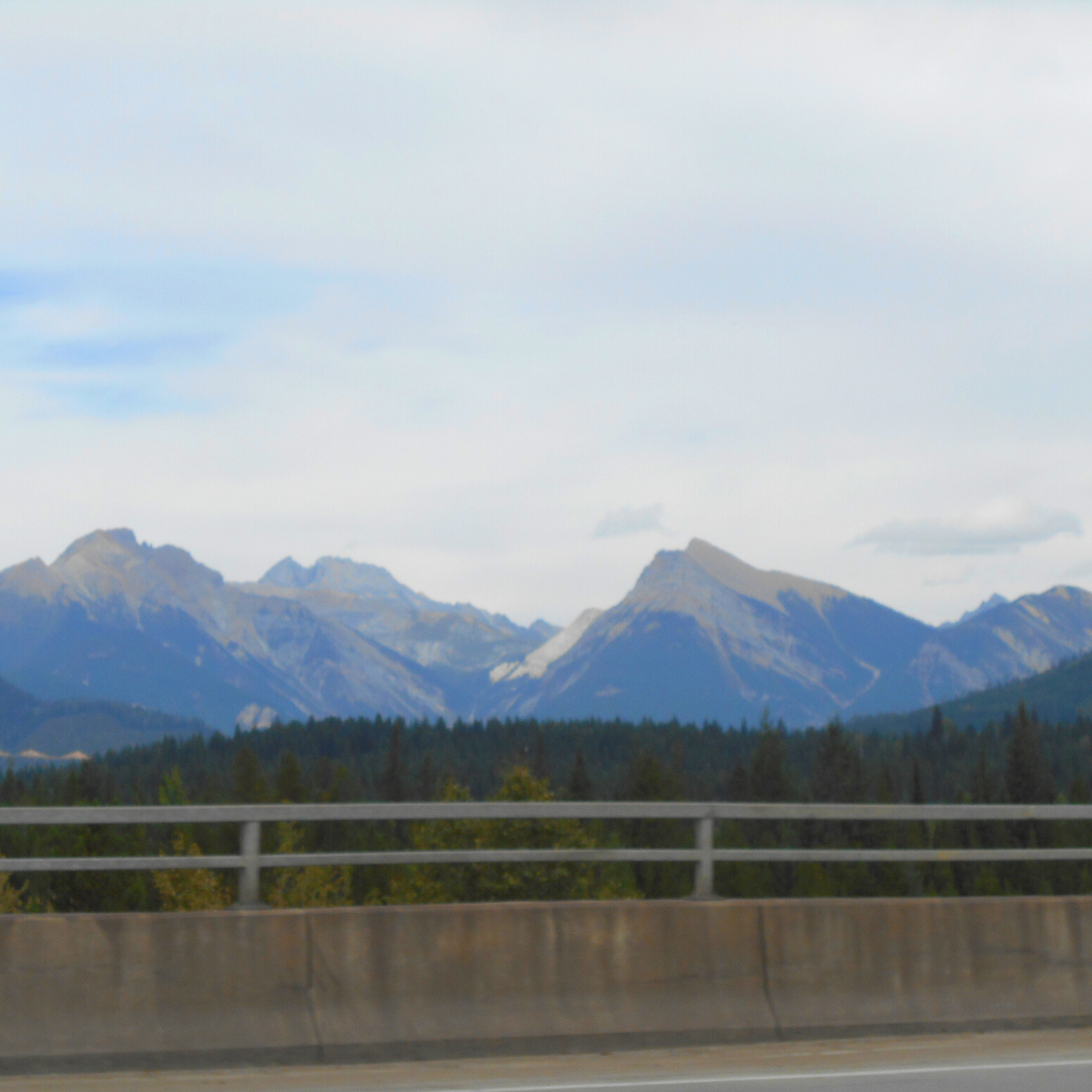 Best Stops on the Drive from Banff to Jasper